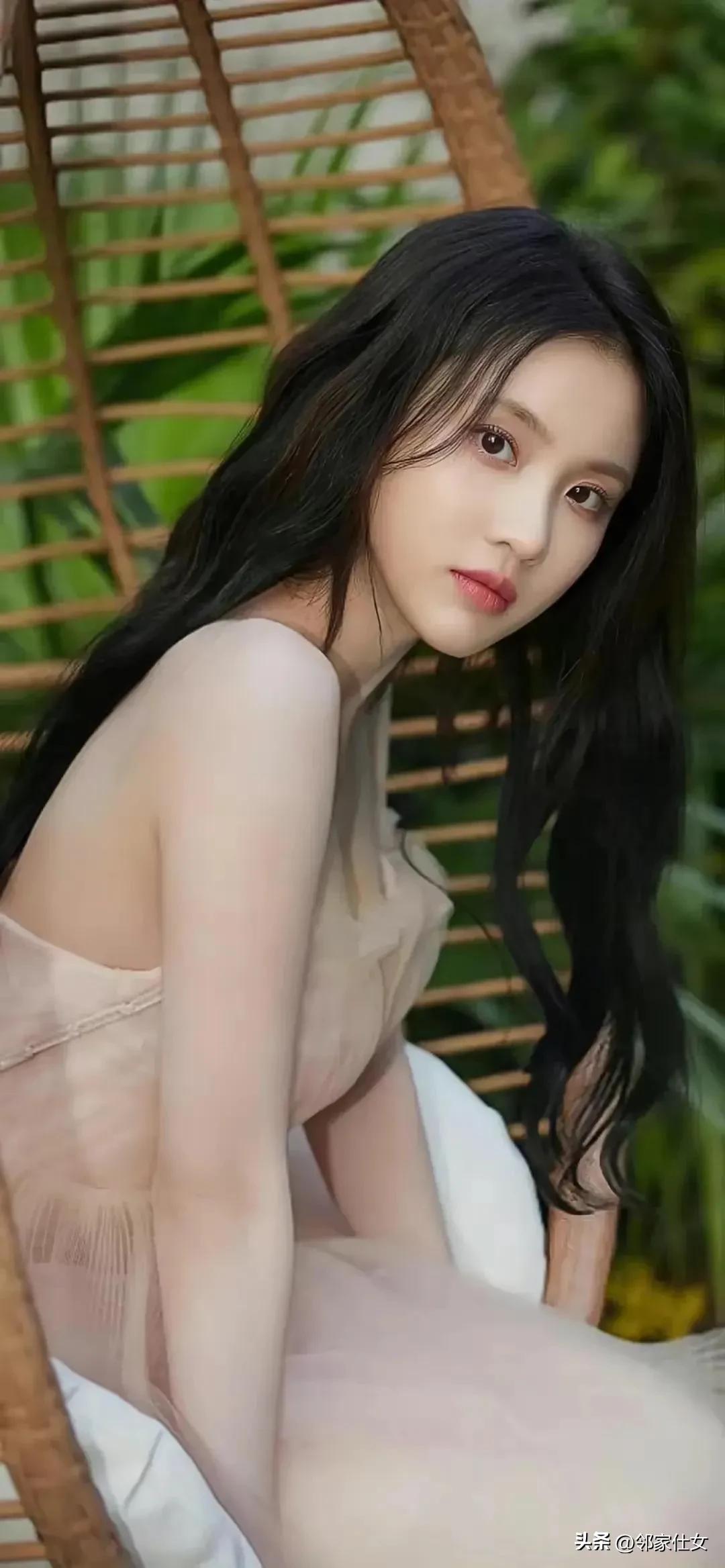 Teen Girls Issue 008 - iNEWS