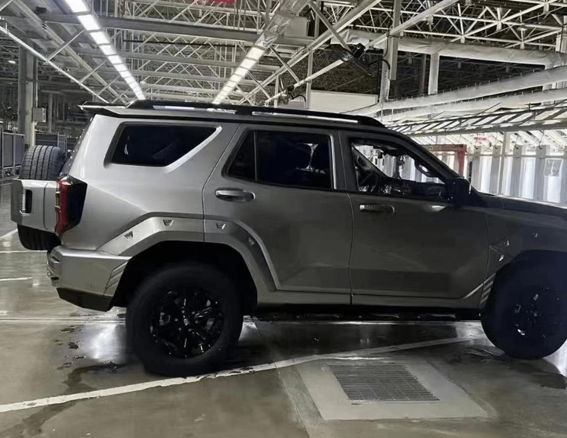 Tank 400 factory real shot exposure! The appearance of the mecha wind resembles an "armored ...