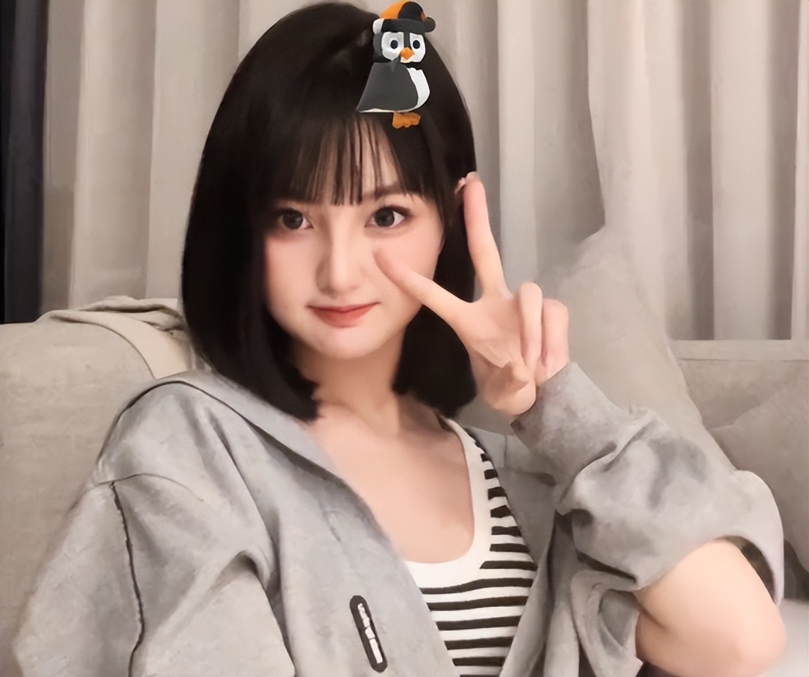 Shao Qing lazily buys super New Year's Eve turmoil, dances gestures and ...