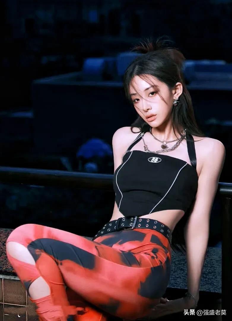 Yu Yan stunning photo - iNEWS