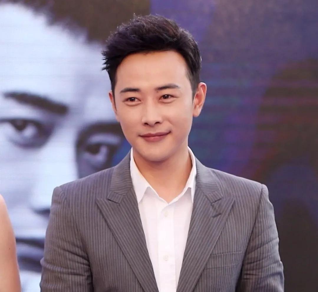 Luo Jin, his wife came from filming, and after four years of marriage ...