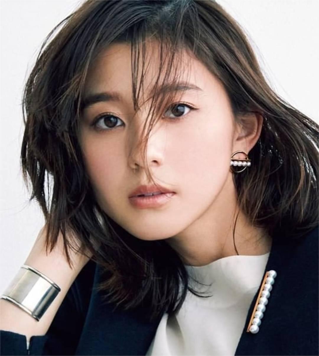 Japanese actress and model - Aya Asahina - iMedia