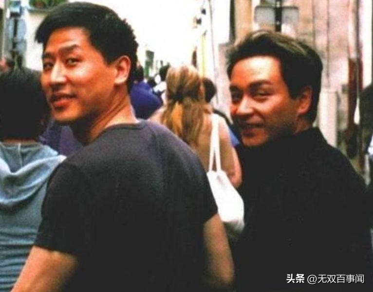 Tang Hede and Chen Shufen were on vacation in Singapore, Deborah and ...