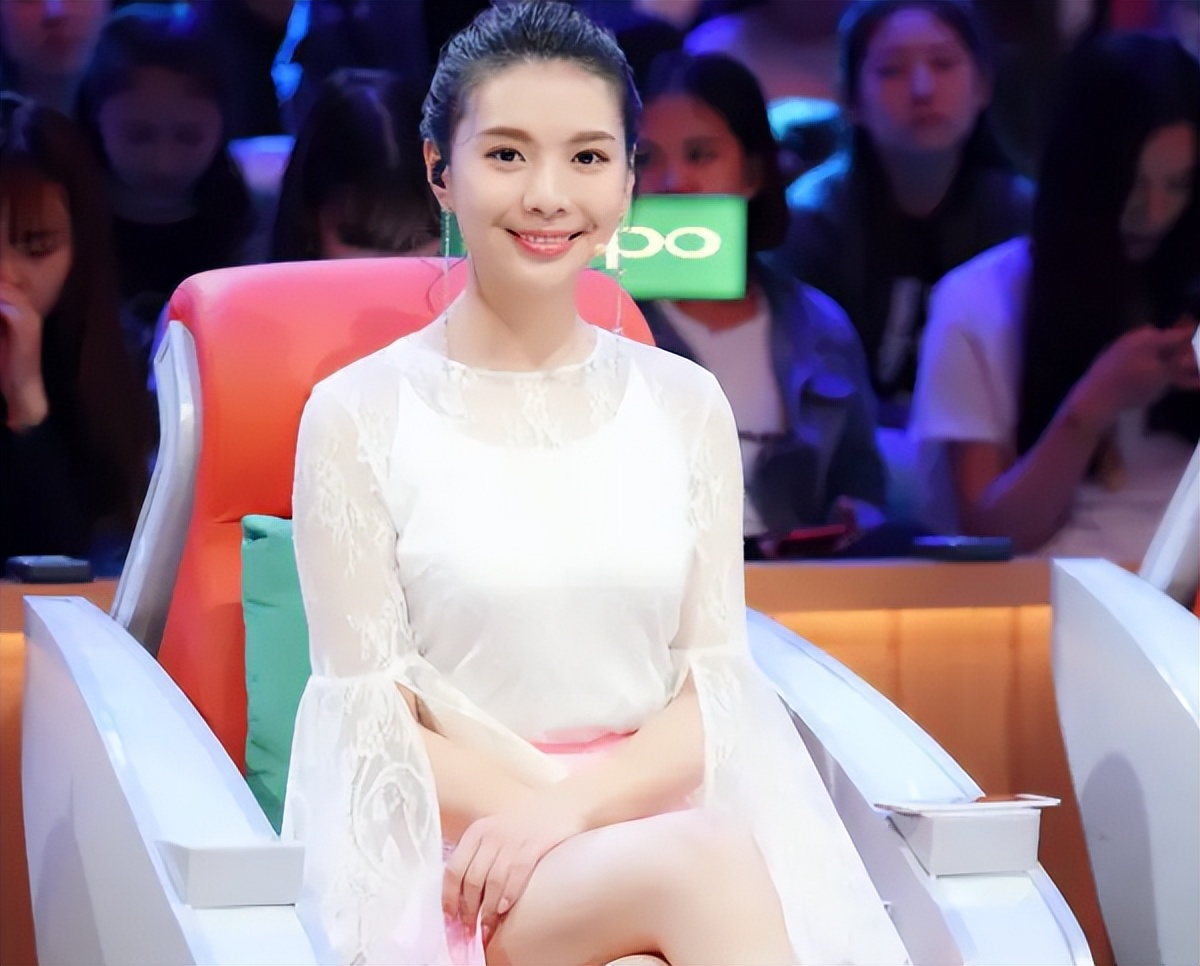 Li Kun: From a host to a businessman worth over 100 million, married ...