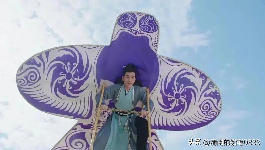 A Ming Dynasty person named "Wanhu" once tried to "ride" a rocket to ...