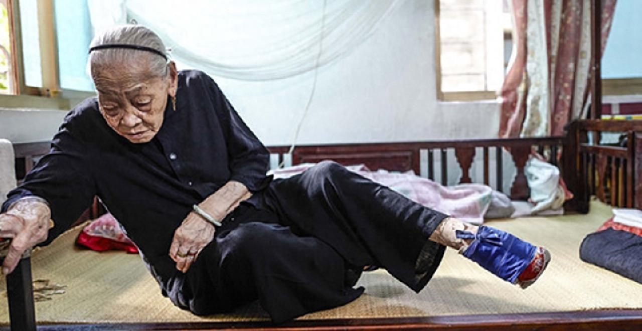 The last woman with bound feet in China, who married into a rich family ...