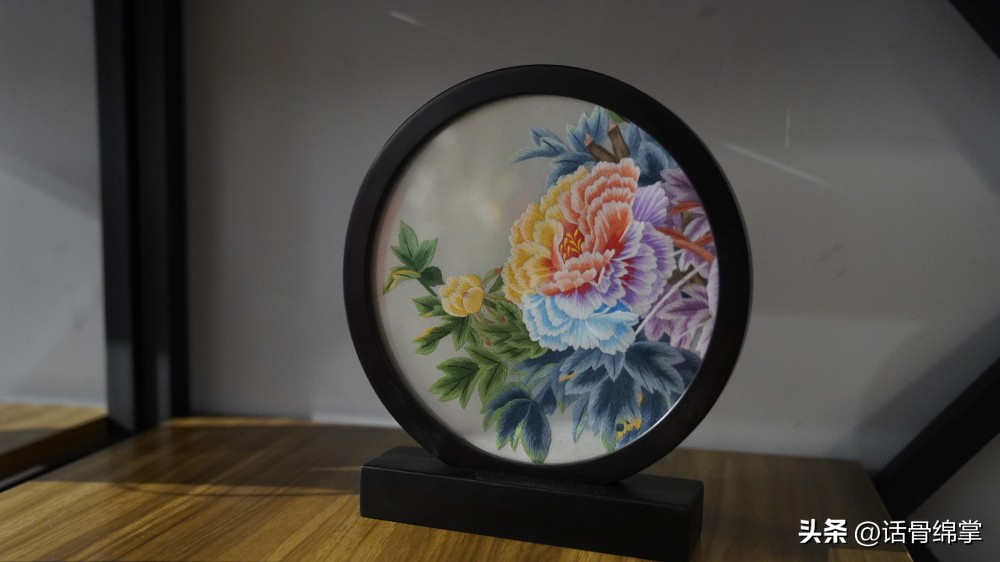 Chen Yunzhen: Every stitch and thread of embroidery reveals Qiang ...