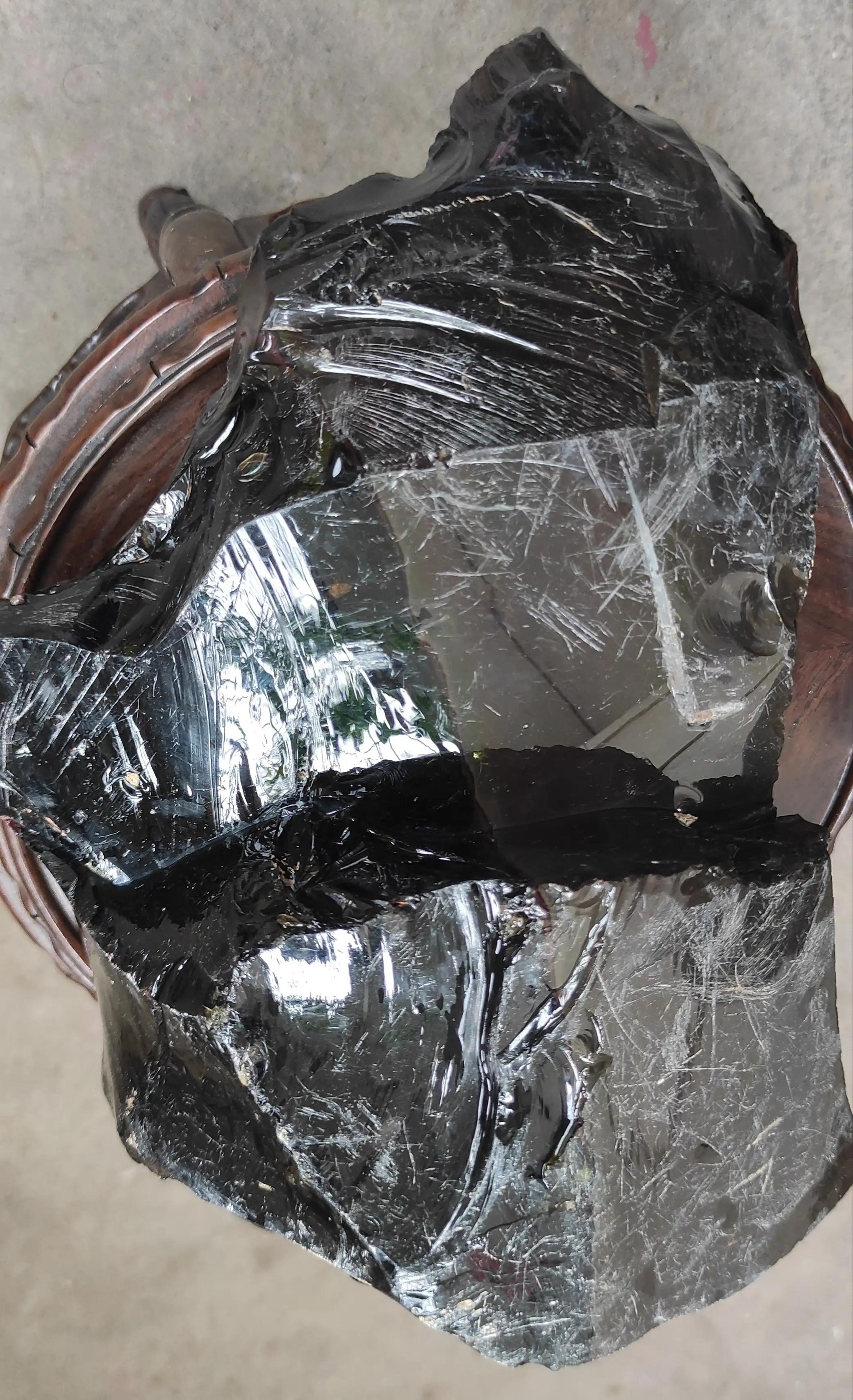 The formation and size of glass meteorites need further understanding ...