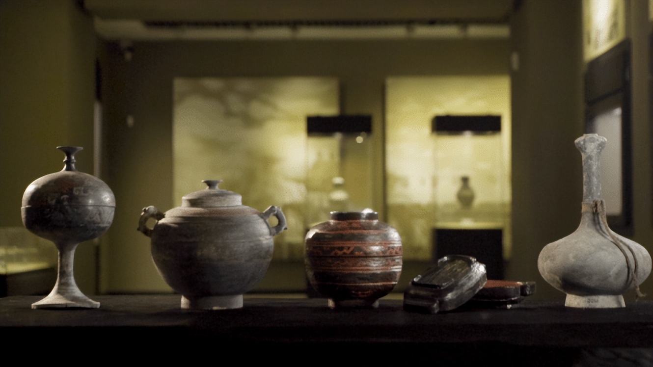 Briefly describe the influence and enlightenment of Chu State lacquer ...