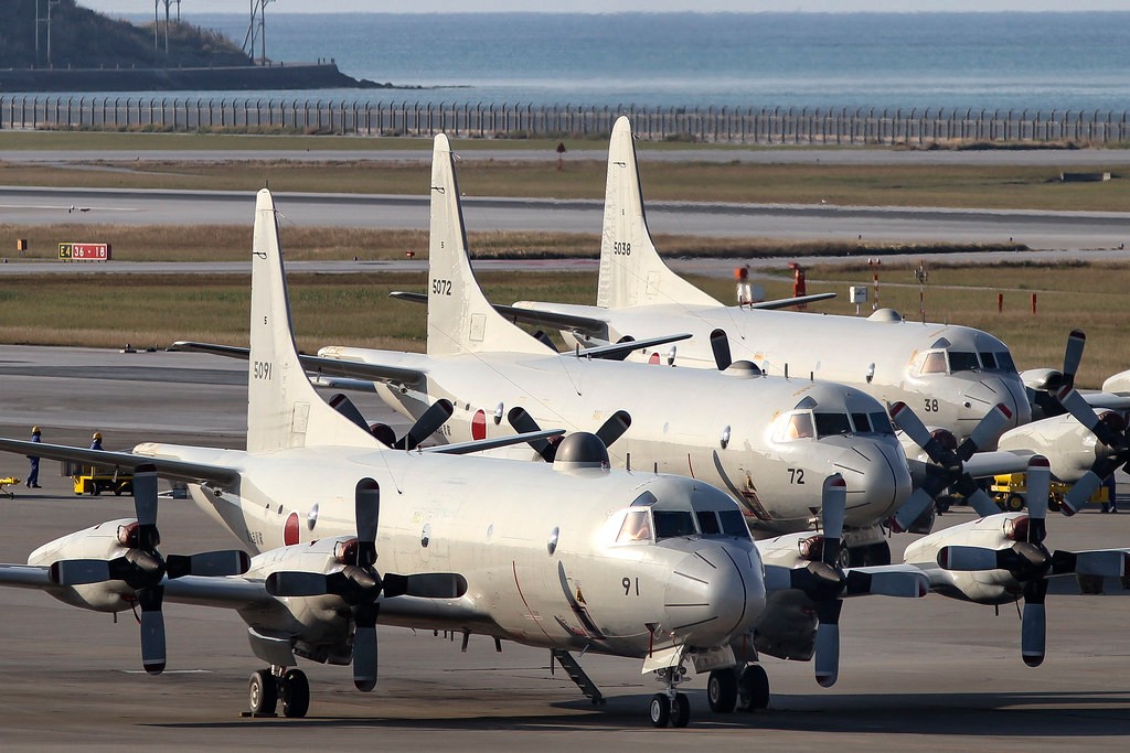 日本P3C逼近台東，窺探解放軍軍演，無人機光電轉塔對準日機 - 資訊咖