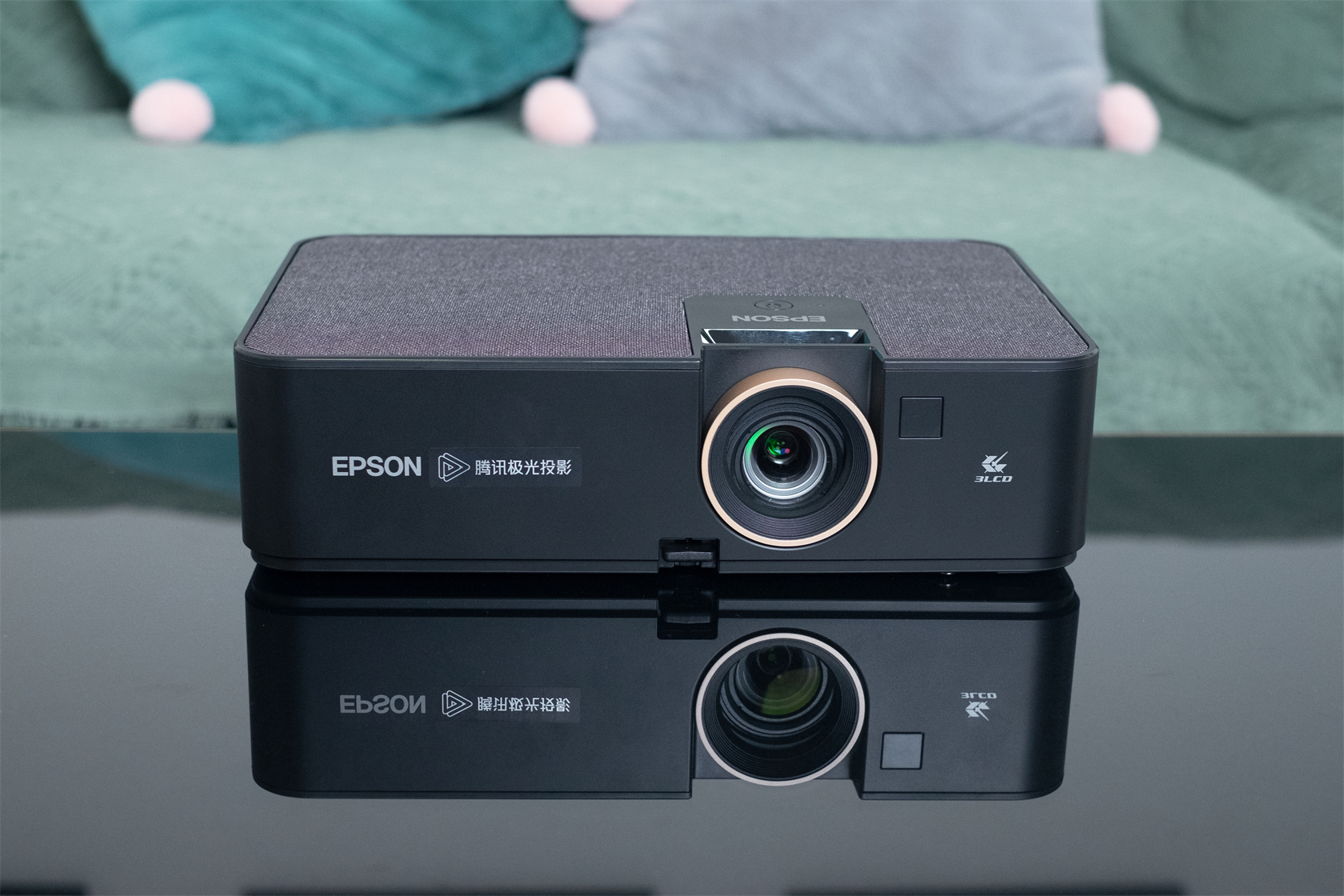 Why can Epson's projector be called a "camping artifact"? - iNEWS