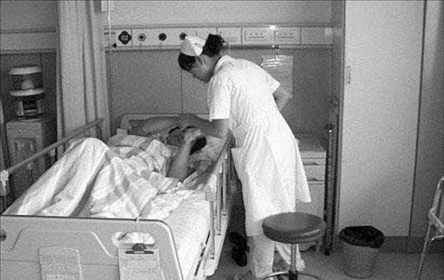 Li Chunping: At the age of 31, he fell in love with a 69-year-old ...