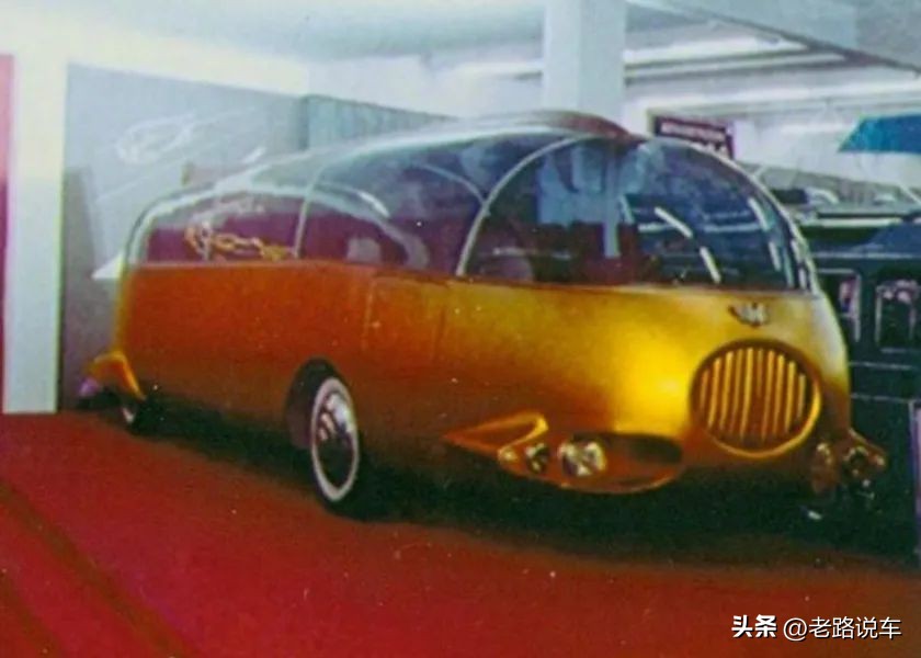 The Viberti golden dolphin bus turned out to be an Italian concept car ...