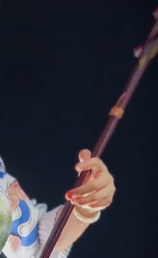 Finger stretching, common skills of erhu performance, skill effects and ...