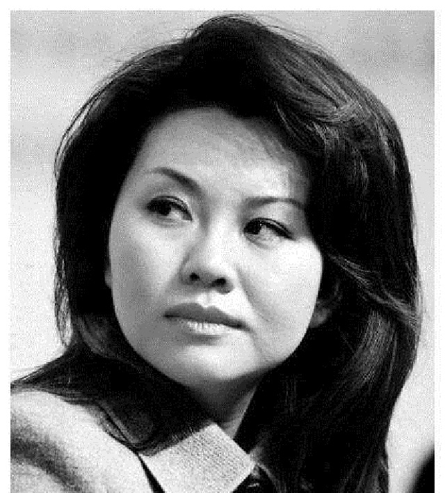 "CCTV famous" Fang Jing, who retired from CCTV because of being trapped ...