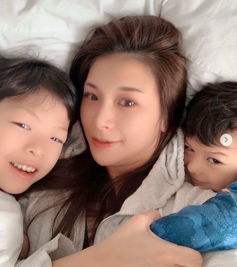 The 43-year-old Taiwanese actress moved to the UK with her family!He ...