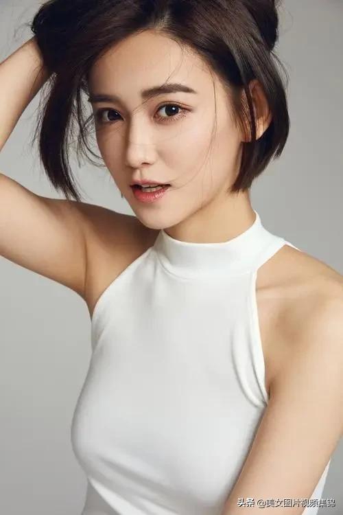 Li Muchen's sexy photo gallery - iNEWS