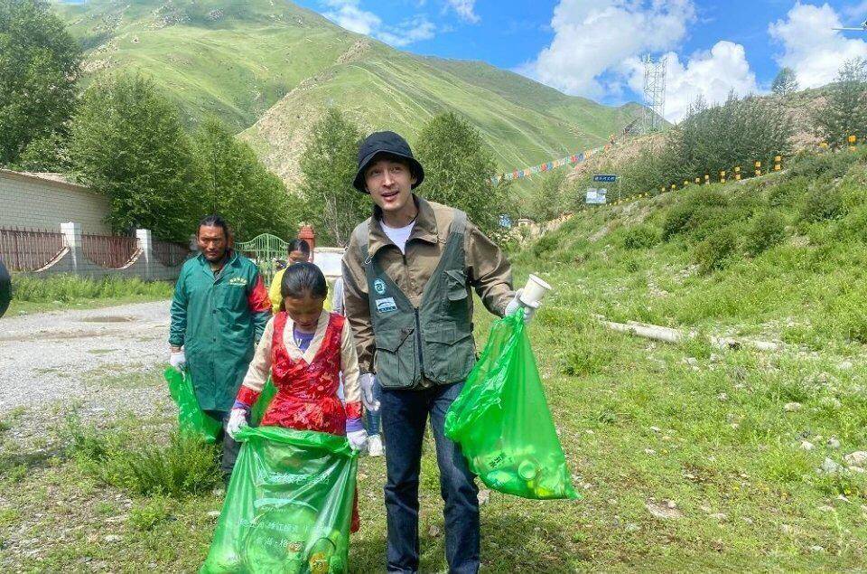 Among the eight stars praised by the state, Wu Jing deserves it, and Yi Yang Qianxi has a bright ...