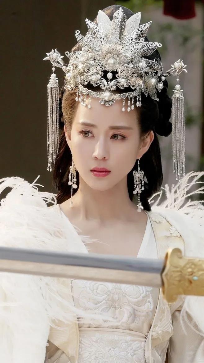 Zhang Junning, Yin Rong - iNEWS