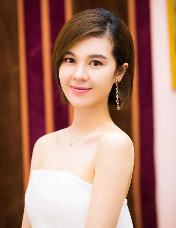 The leader said that the little peanuts in the circle: Yu Kewei, Chen Yao, Huang Jingyu and Ou ...