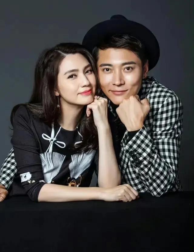 "Hong Xin and Zhang Danfeng divorced, the three of them posted a message, including Bi Ying ...