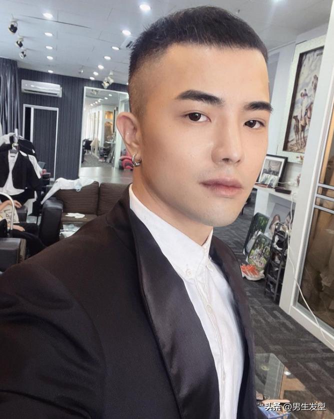 Boys don't only cut their hair with “inches”, these five hairstyles are ...