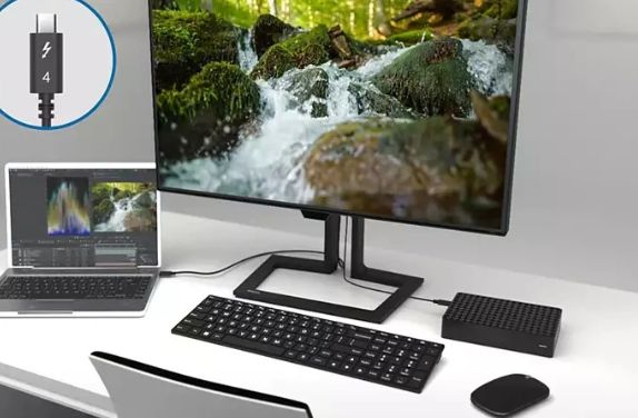 Philips unveils new curved monitors that offer 178° viewing angles - iMedia