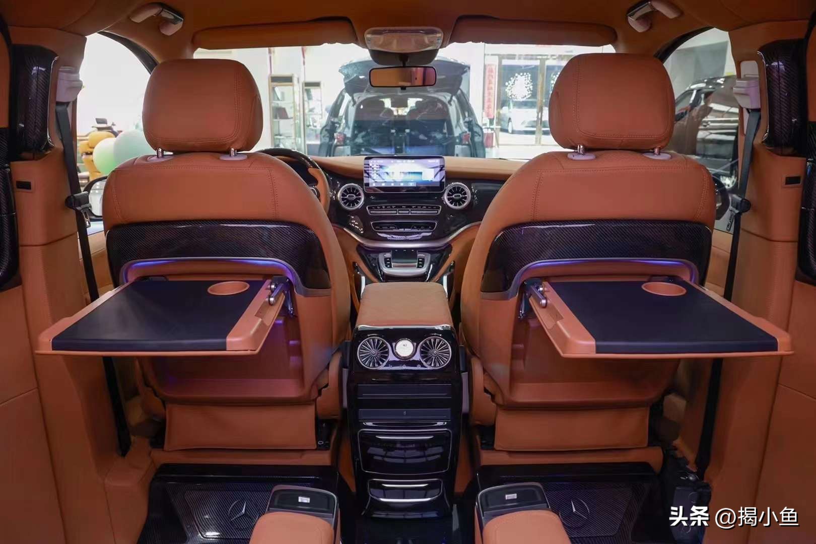 Mercedes-Benz Vito upgrade brown upgrade embracing zero-gravity ...