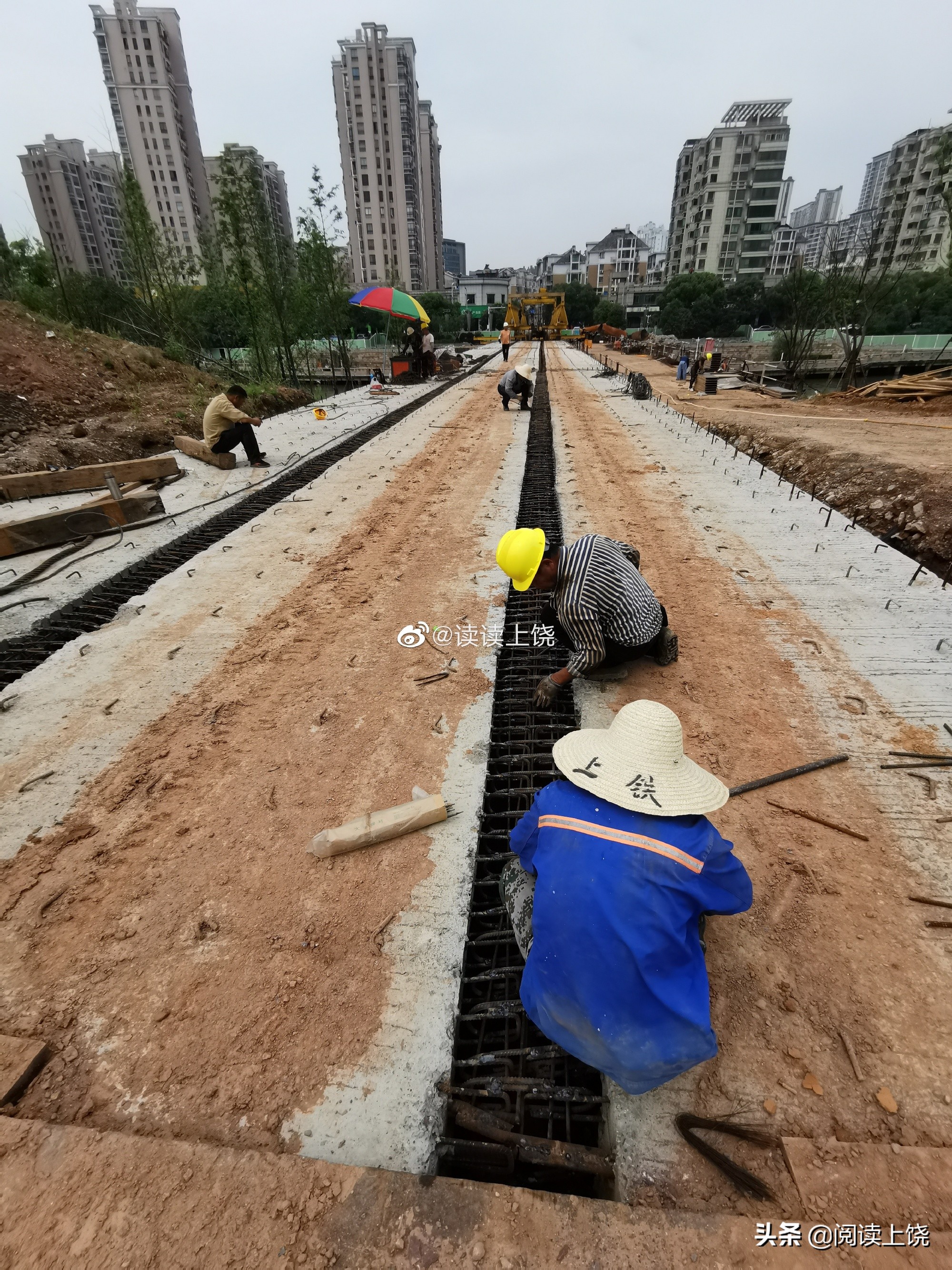 The second landscape bridge over the Yanxi River in Shangrao was built ...