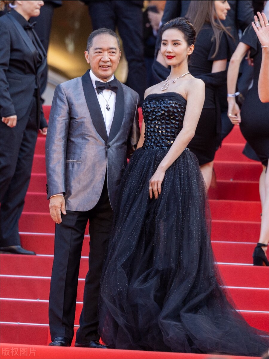The red carpet in Cannes is star-studded, Little Li Zilong is handsome ...