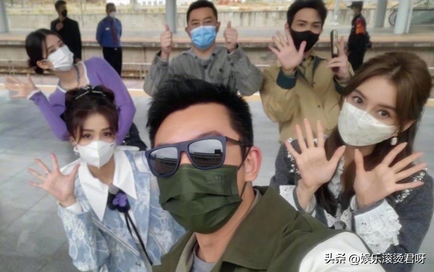 The lineup of "Running Man 11" has changed again. The director invited ...