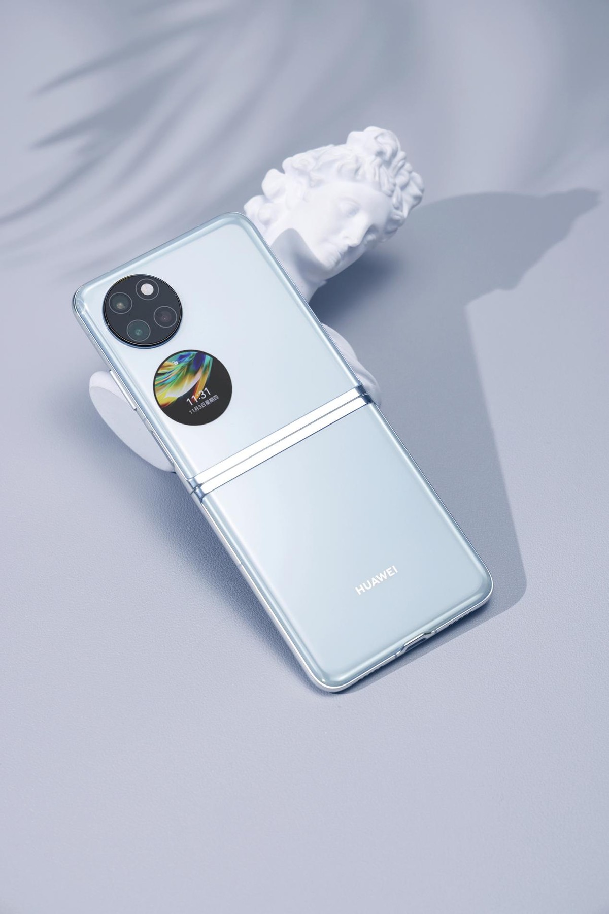 The uniquely designed Huawei Pocket S folding screen makes you ...