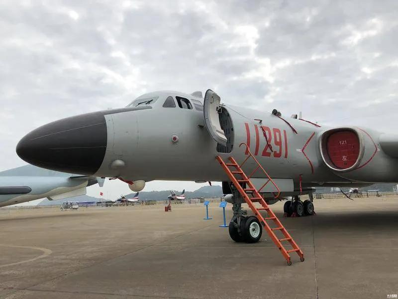 The H-6K+YJ-12 cannot sink the aircraft carrier strike group and needs ...