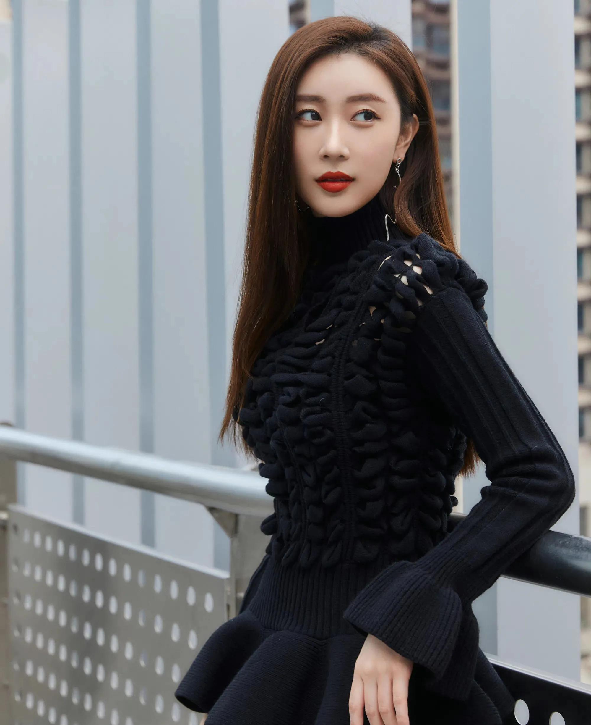 Beautiful actress Chu Yue - iNEWS