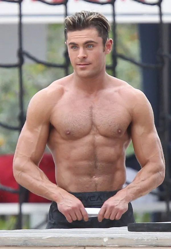 Zac Efron Opens Up About Using Steroids To Deal With Hollywood Body ...