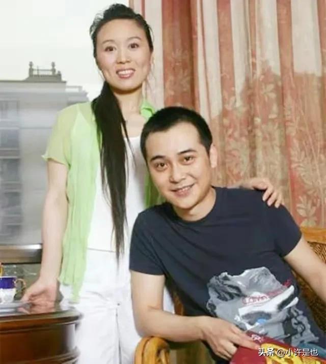 Wu Qiong and her 15-year-old husband went out for dinner. The man was tall, handsome and ...