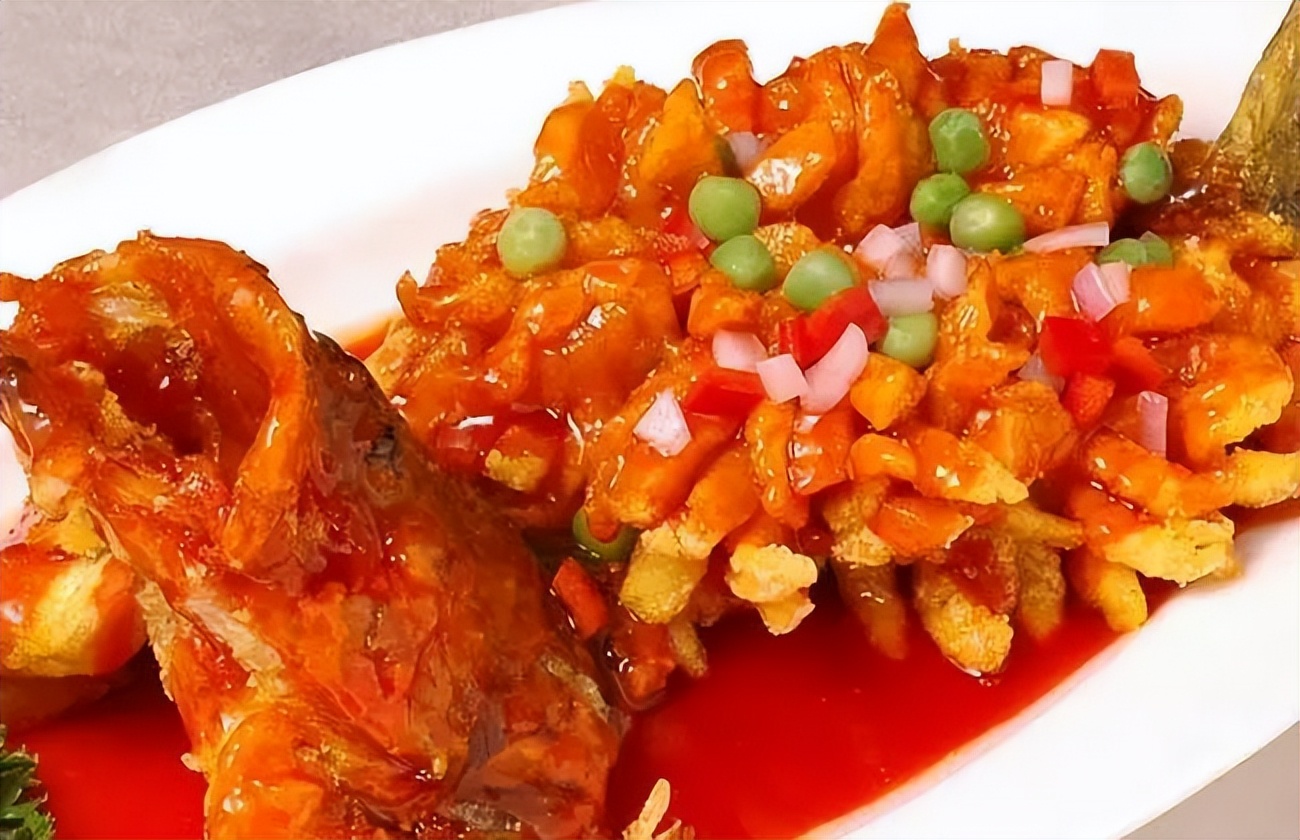 In summer, the squirrel mandarin fish is sweet and sour on the tongue ...
