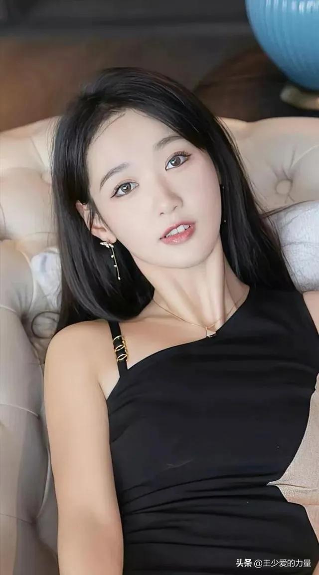 Tang Anqi, the more you look the better - iMedia
