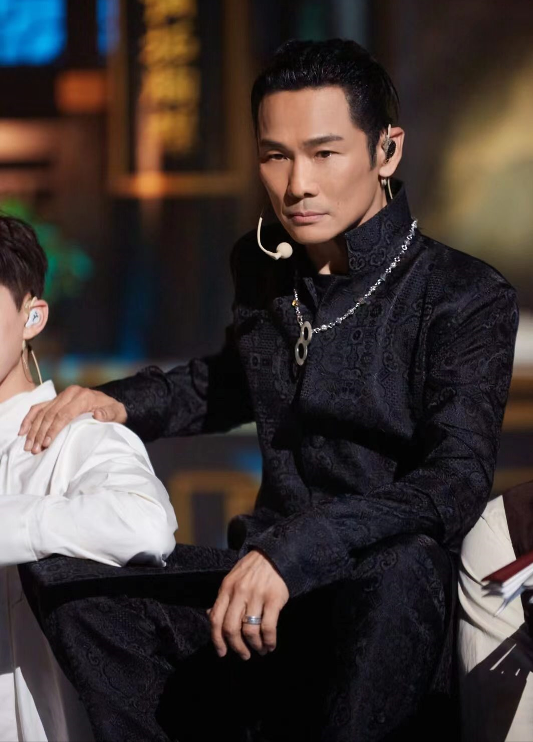 The 60-year-old Asian first-generation dance king reproduces the ...