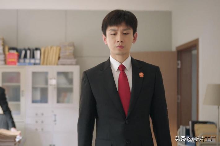 "The Bottom Line" held a man and a woman, Cheng Yi met a good opponent ...