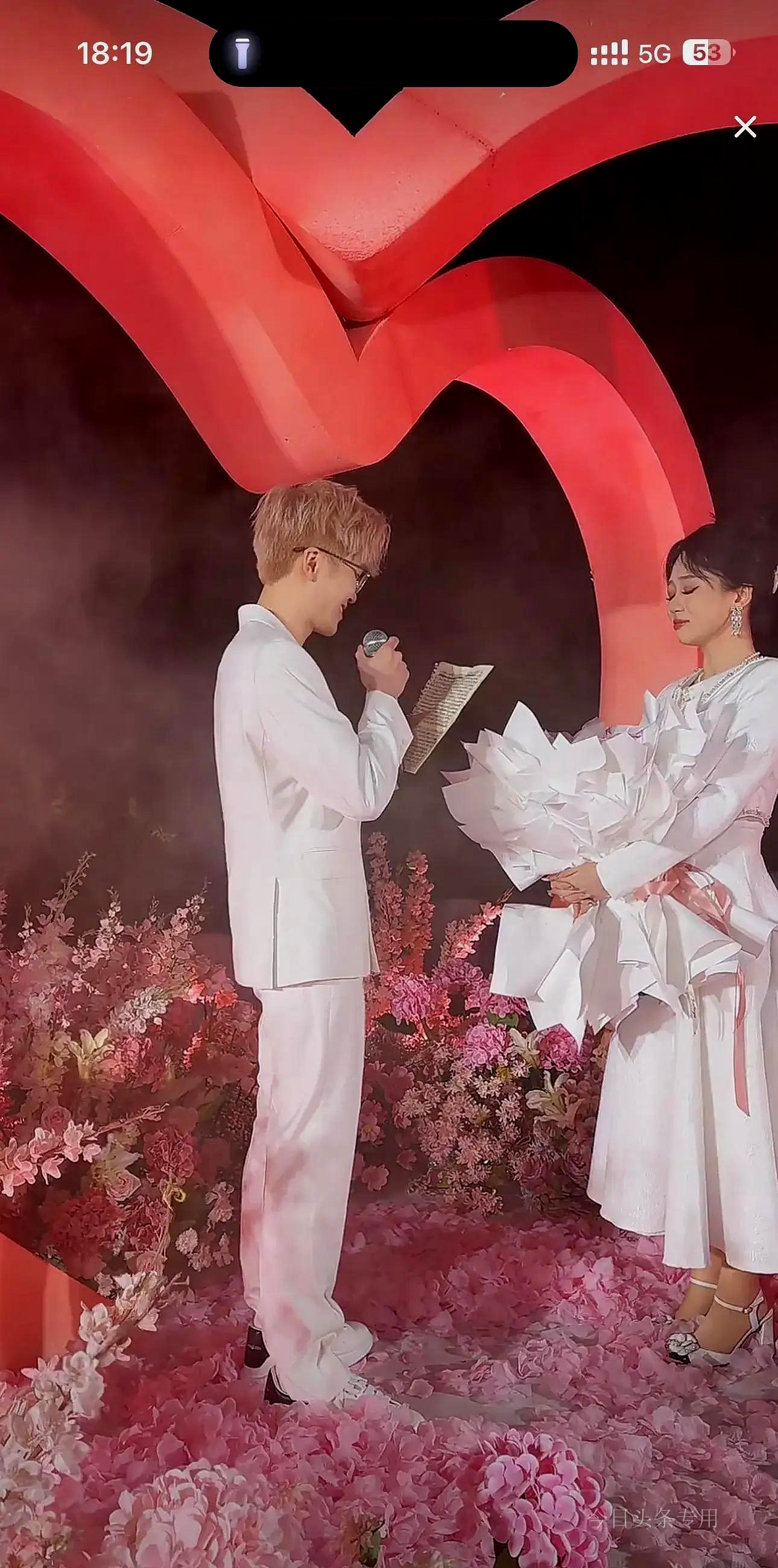 Sweetness is coming: Yixiu proposed to Wang Yumeng romantically, the ...