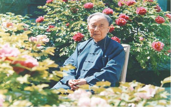 Six days after Guo Moruo's death, Mr. Deng commented: Change the "great ...