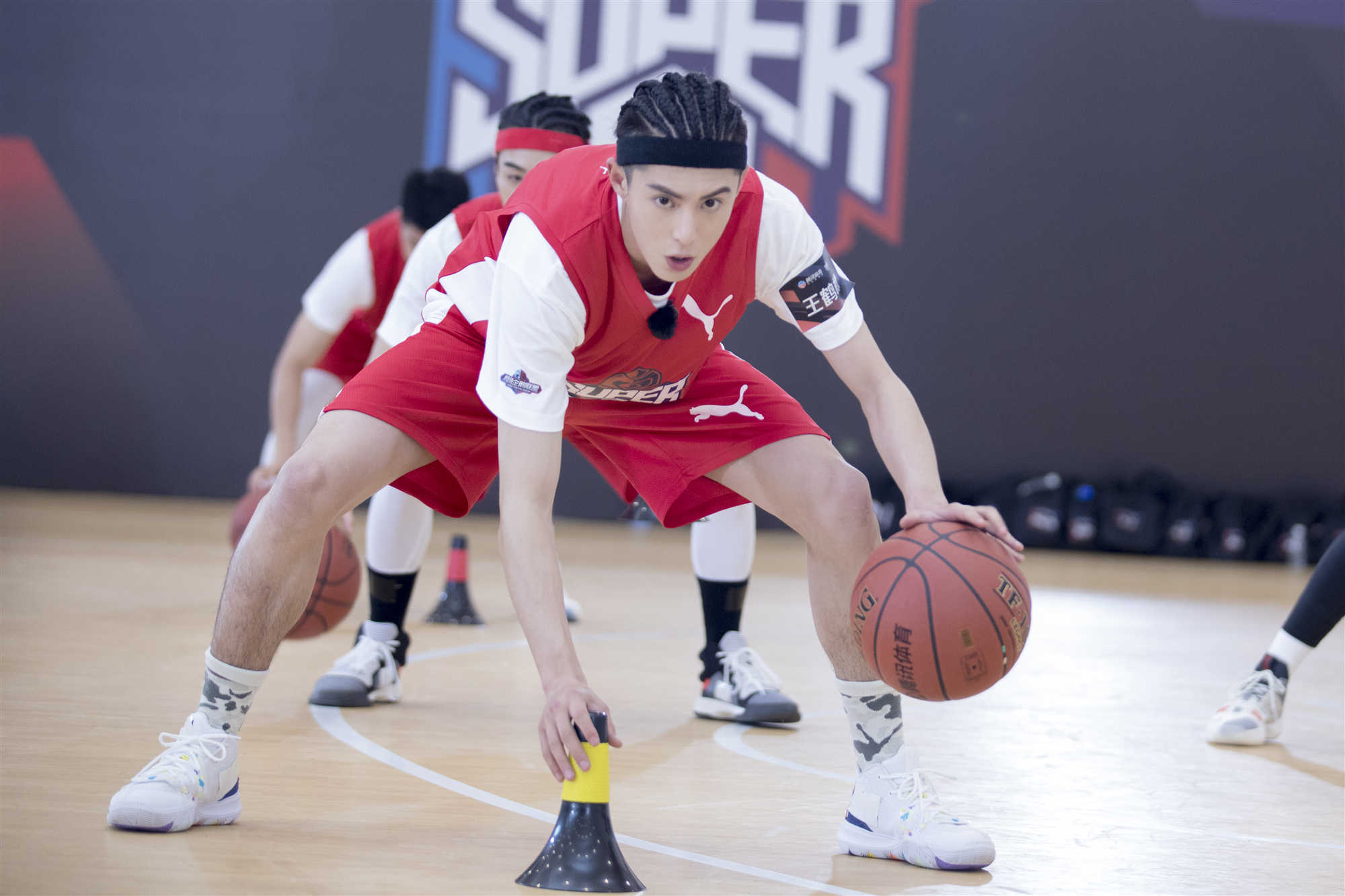 Wang Hedi loves basketball, you know, who do you think he is in "Slam ...