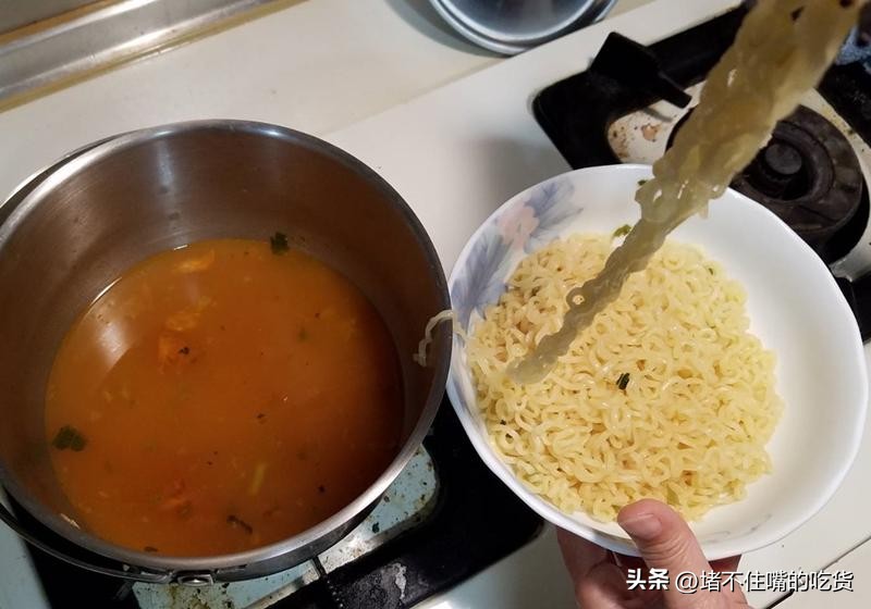 Hidden way to eat Shin Ramen "Upgraded Korean Hot Pot"!A bowl of ...