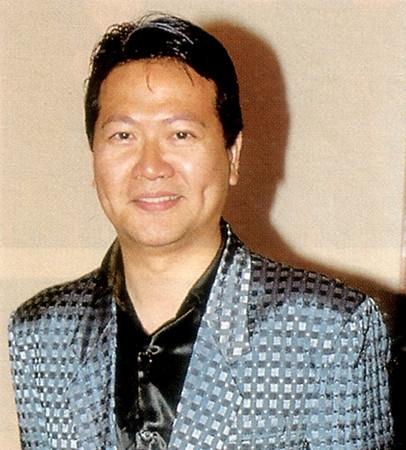 He is Ouyang Ke in the 83 edition of "The Legend of the Condor Heroes ...