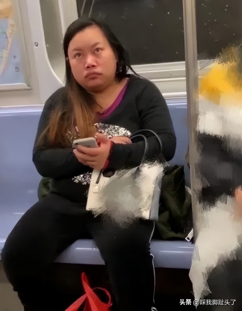 Zhou Libo was blocked, talking nonsense, speaking unrestrainedly, and ...