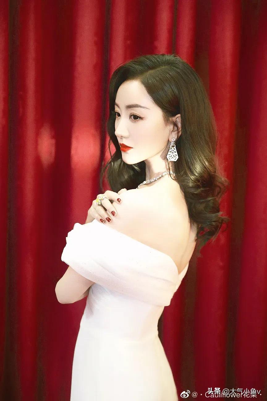 The most unprofessional actress - Yang Rong - iNEWS