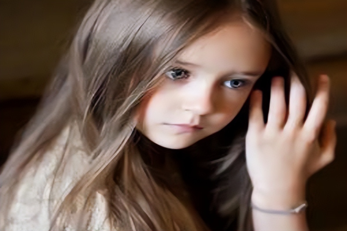 Top 10 most beautiful child stars in Russia: beautiful and talented - iNEWS