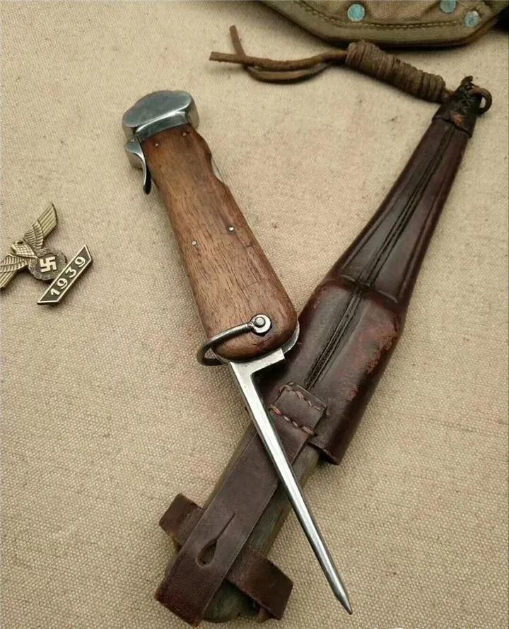 Special Forces Classic Knife: German LL80 Gravity Throwing Knife Exudes ...