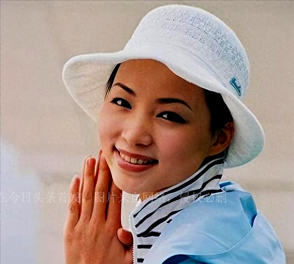 How did Dong Qing, who went from being the first lady on CCTV to ...